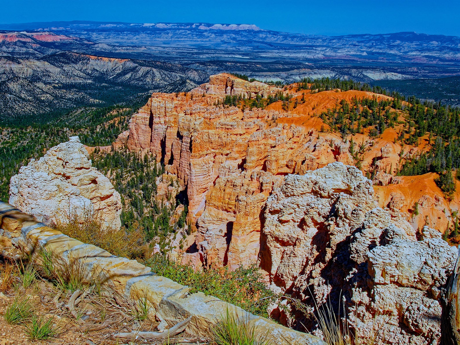 Bryce Canyon National Park in Utah, Otherworldly Geological Formations ...