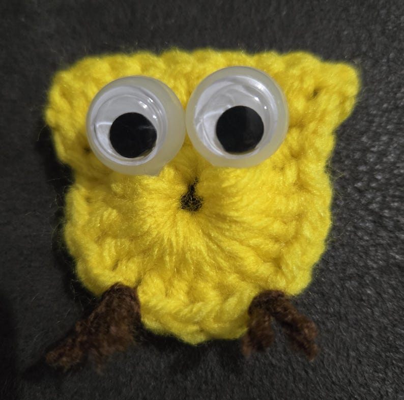 Googly Eye Chick Crochet Pattern: Pencil Topper or Finger Puppet (PDF ...