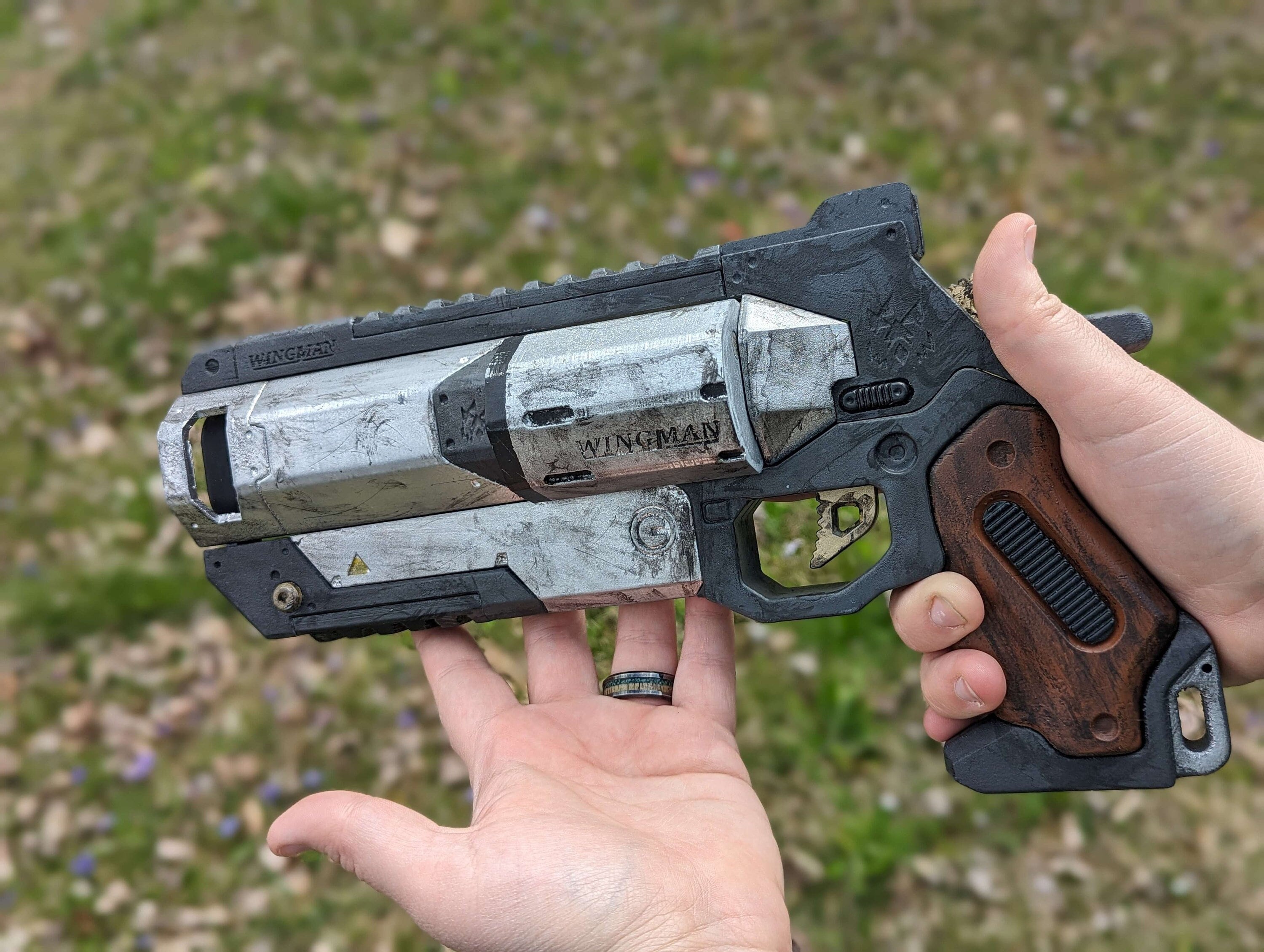 Apex Legends Wingman With Ejectable Cylinder 3D Printed Prop - Etsy