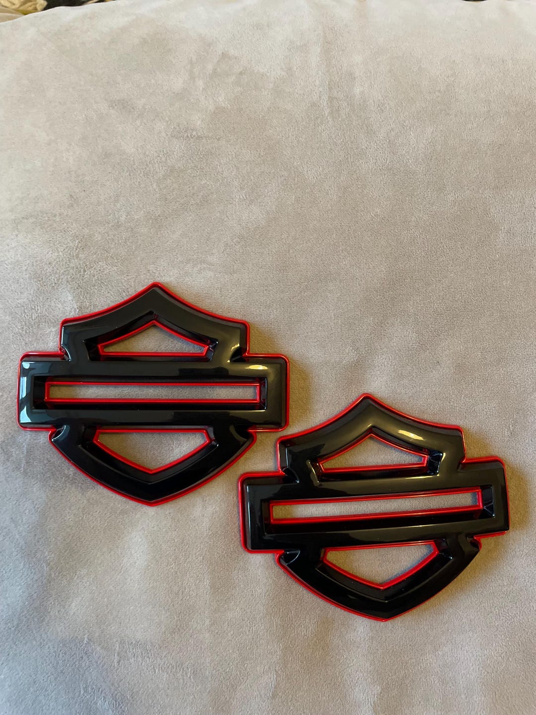 Cvo Emblem CVO Emblem HD Metal Black Red CVO Tank Curved Emblem Badge ...