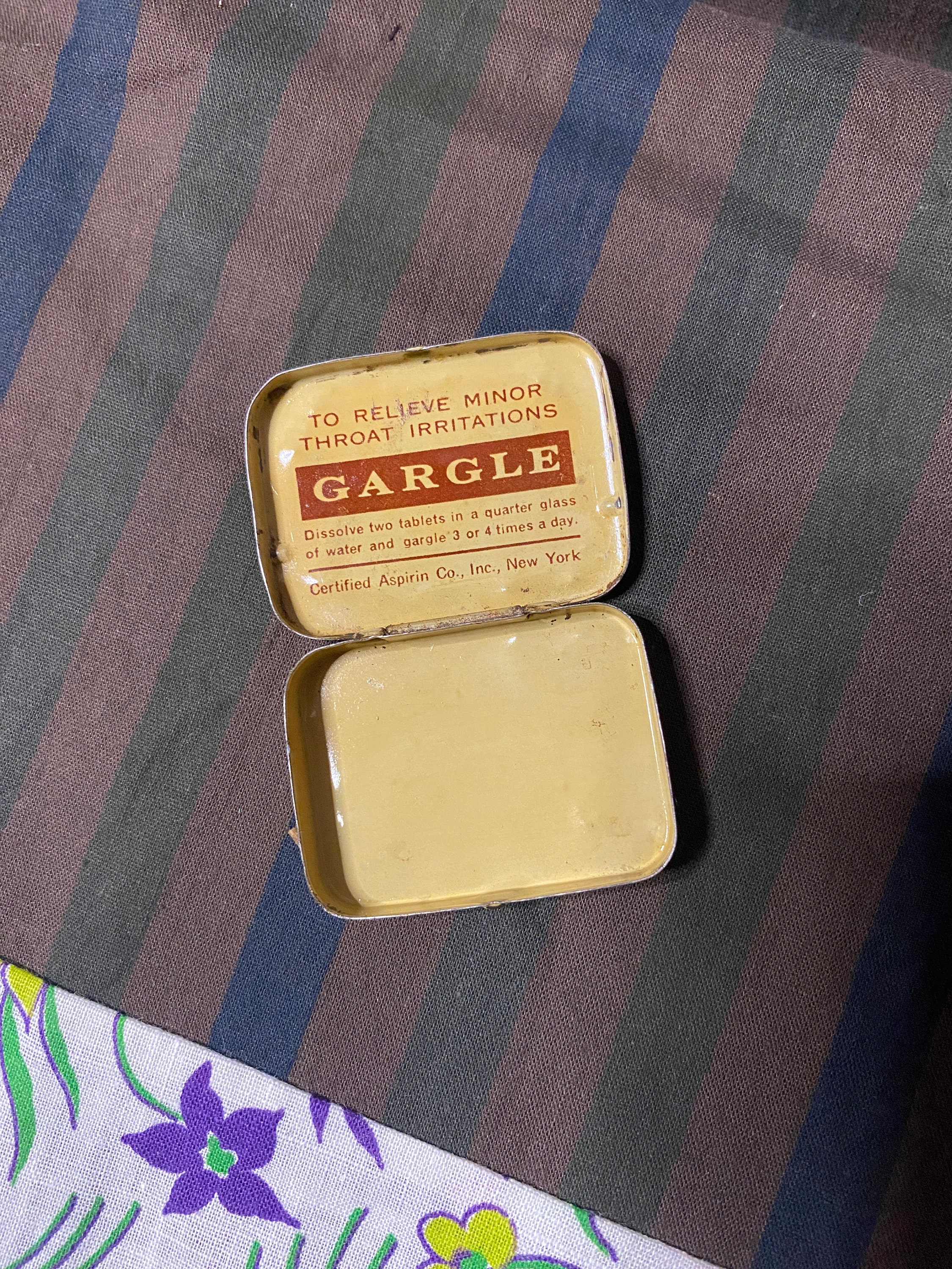Vintage 1939 Mini Aspirin Tin - Etsy