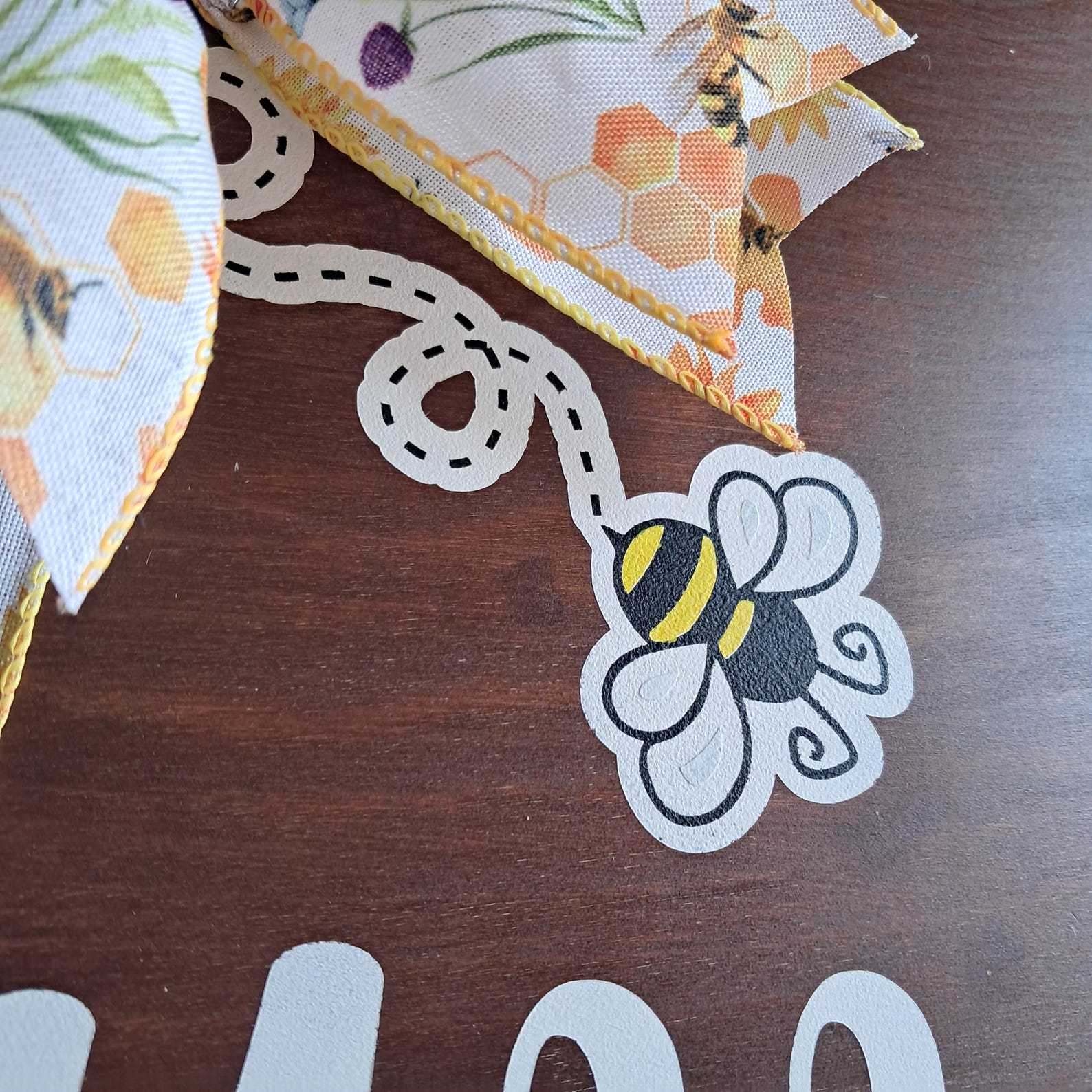 Buzz off Door Hanger | Bee and Sunflower Themed Door Hanger | Spring ...
