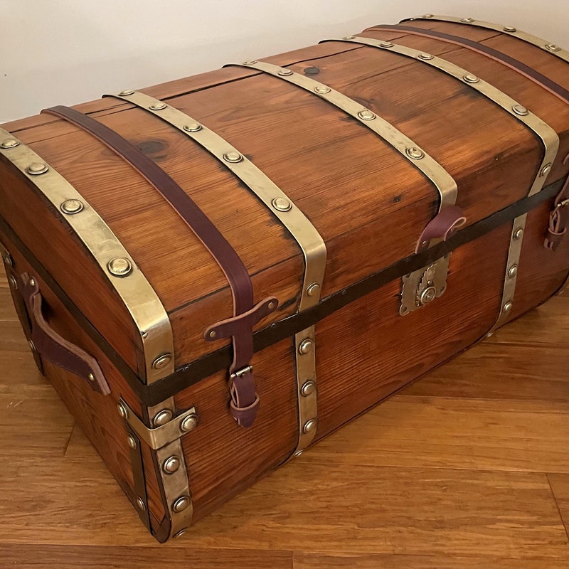 Antique Trunk - Etsy