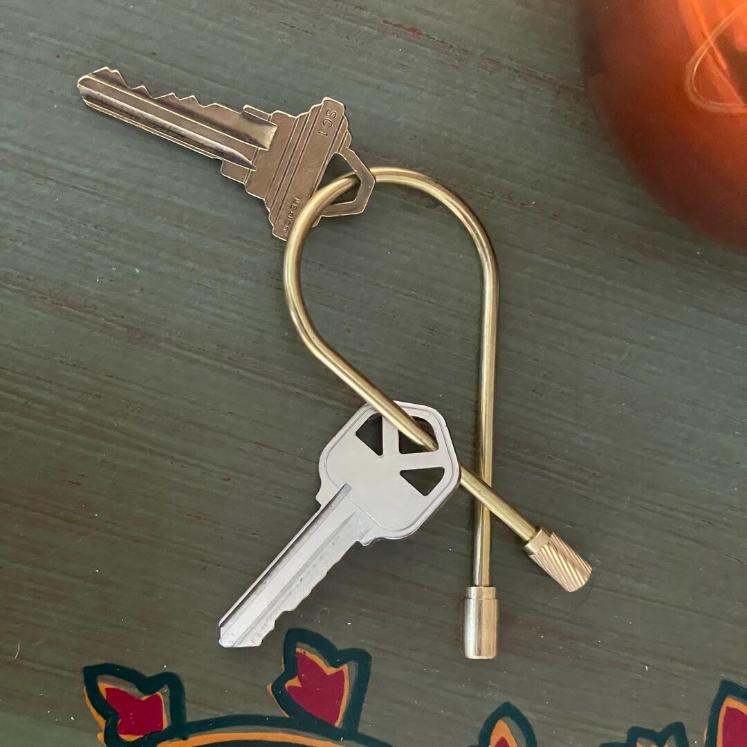 Custom Brass Closed Helix Keyring, Gold Closed Helix Key Holder With ...