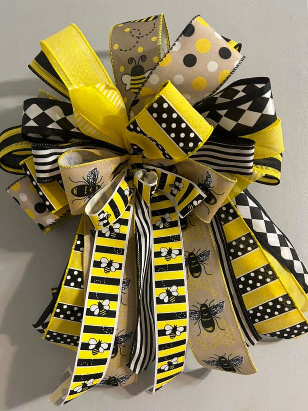 Bee Bow, Black, White Yellow Polka Dots, Bee Decor, Spring Bow, Summer ...