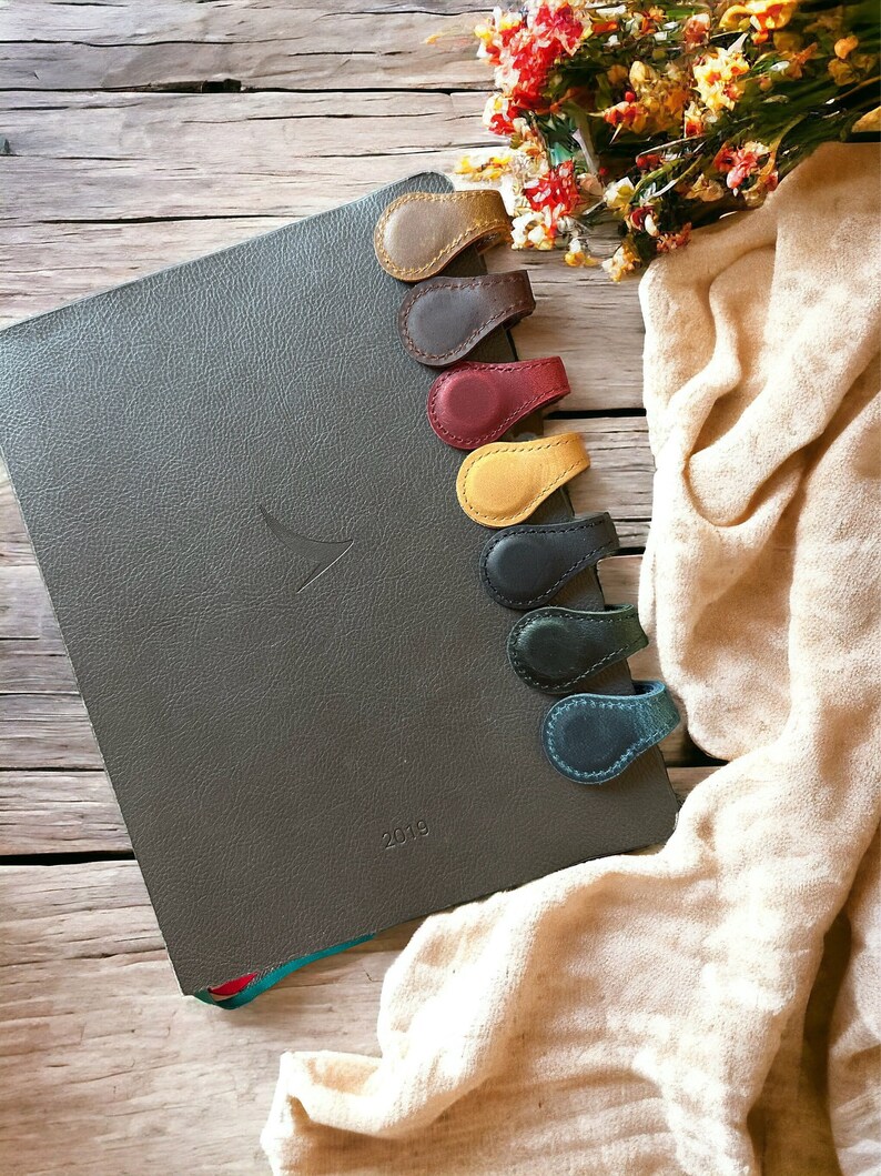 Personalized Leather Magnetic Bookmark Reader Gift Custom Bookmark ...