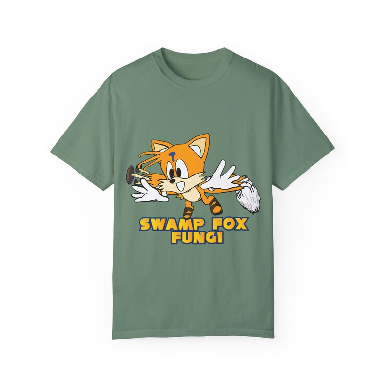Shroomy Tails Tee - Swamp Fox Fungi T-shirt - Unisex - Etsy