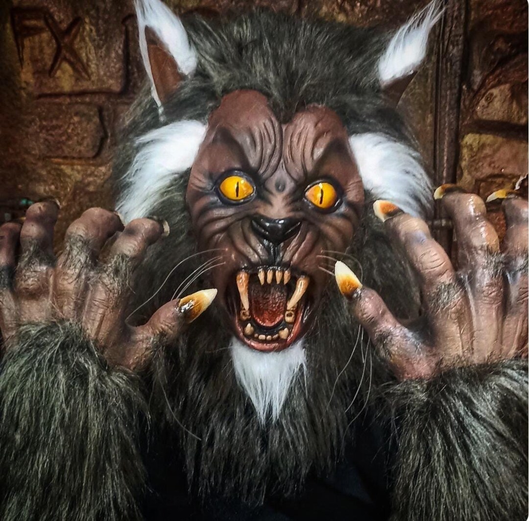 Thriller Wolf Mask Hands Michael Jackson King of Pop Mask Latex Deluxe ...