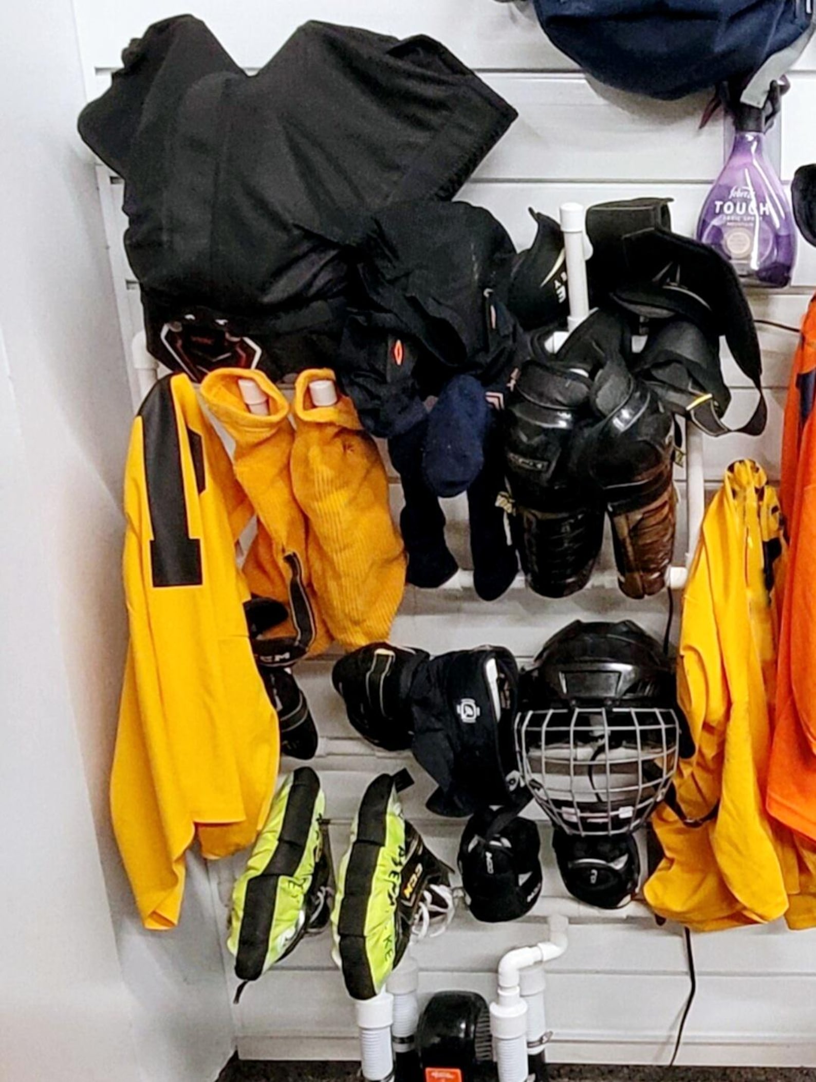 Hockey Gear Drying Rack DIY Plans: Step-by-step Instructions (download ...