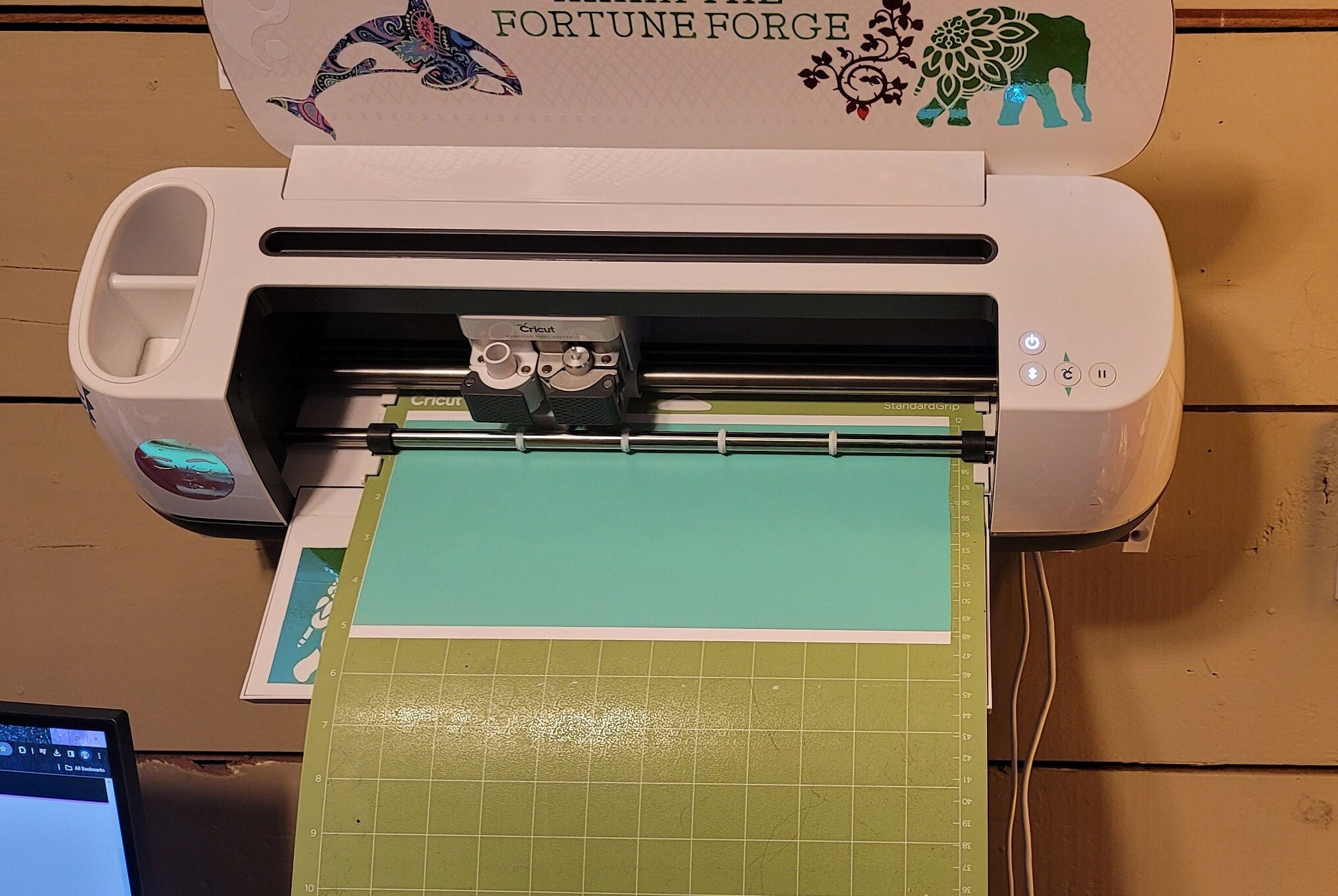 Cricut Wall Mount for Cricut Maker / Explore - Etsy