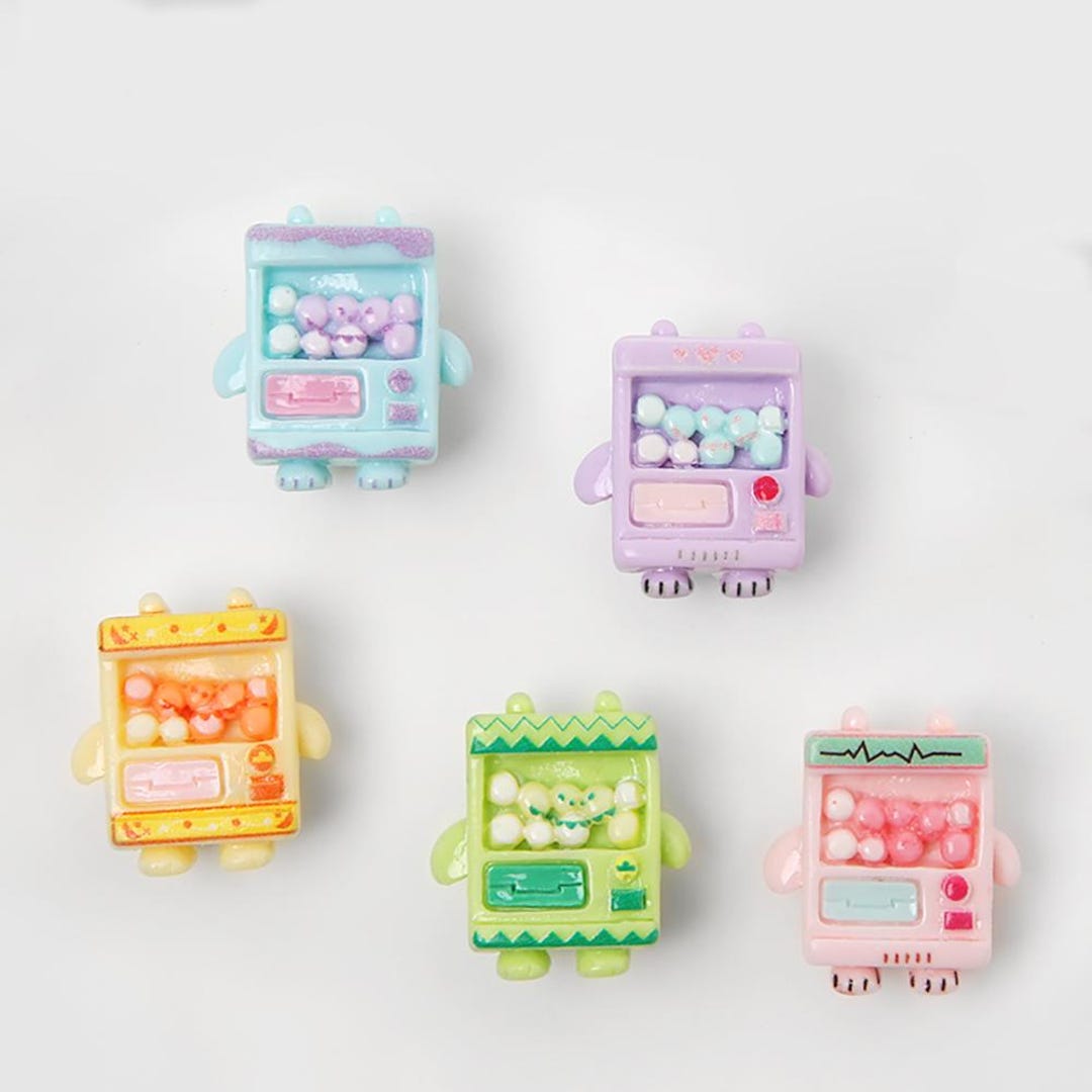 Cute Claw Machine Prize Machine Shoe Charms Croc Pins Shoe Accessories ...
