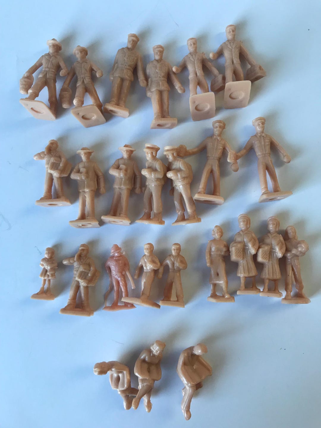 Vintage Mini Pink Plastic Toy Figures Working Men/ Women - Etsy