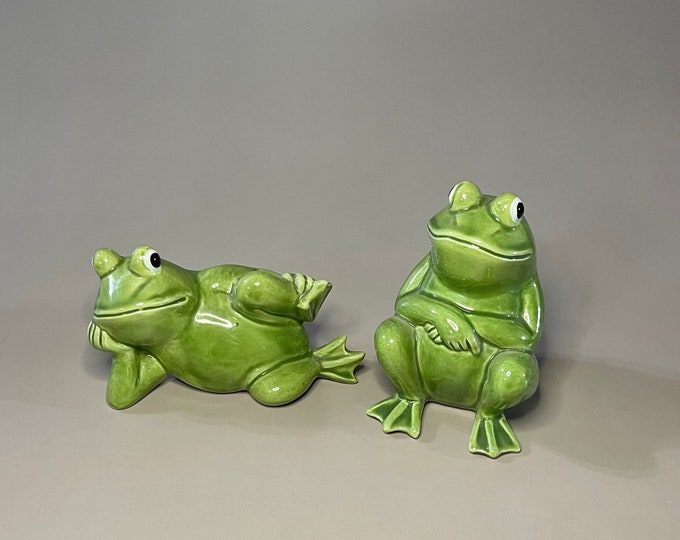 Vintage Green Frog Salt & Pepper Shakers- Laying and Sitting Ceramic ...