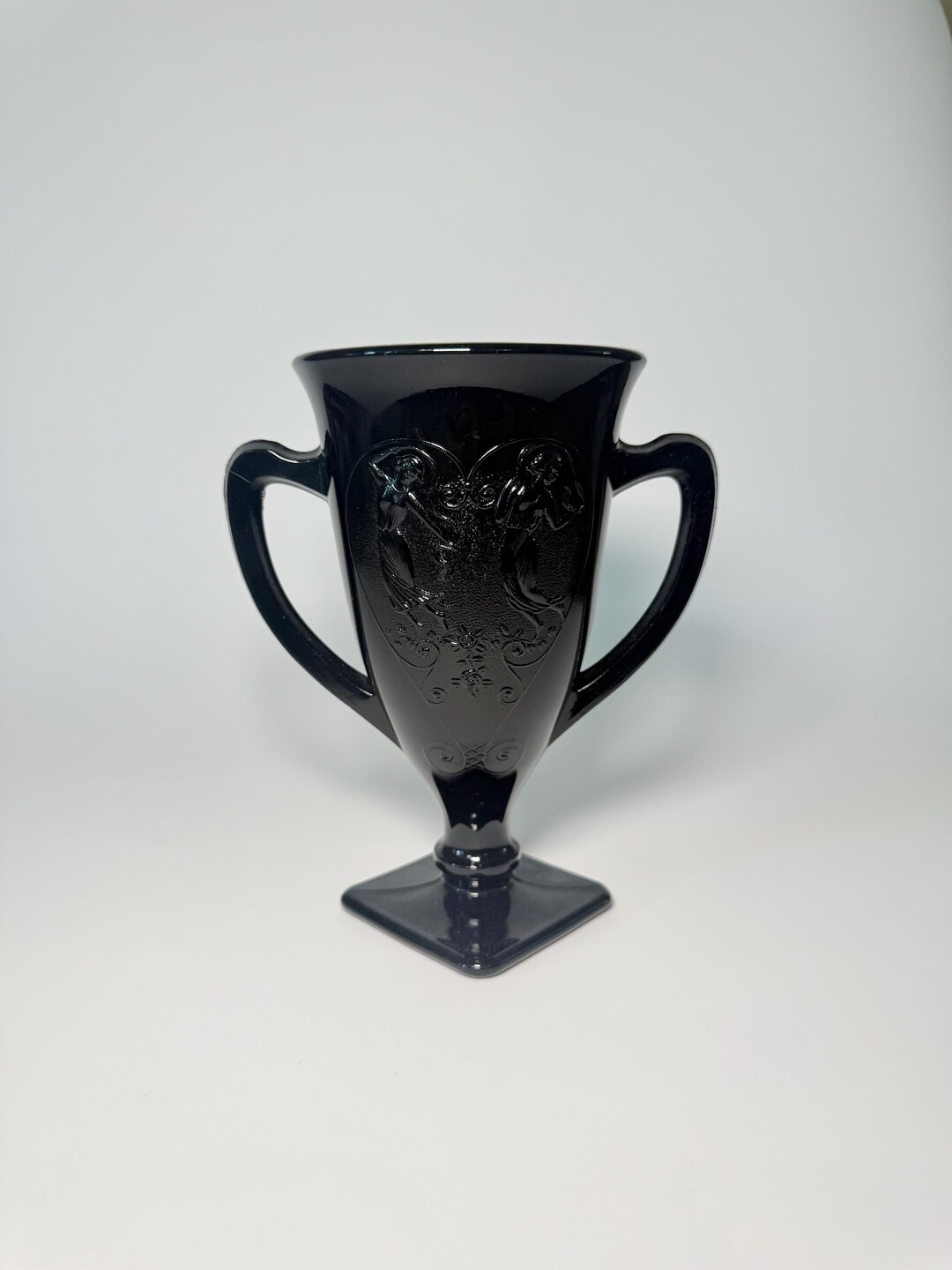 Vintage L.E. Smith Black Amethyst Glass Trophy Urn Style Vase- W ...