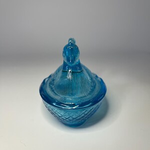 Vintage LE Smith Aqua Blue Glass Hen on Nest- Small 3" Chicken on Nest ...