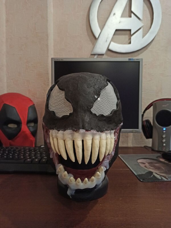 Venom Mask / Venom Helmet / Venom Cosplay - Etsy