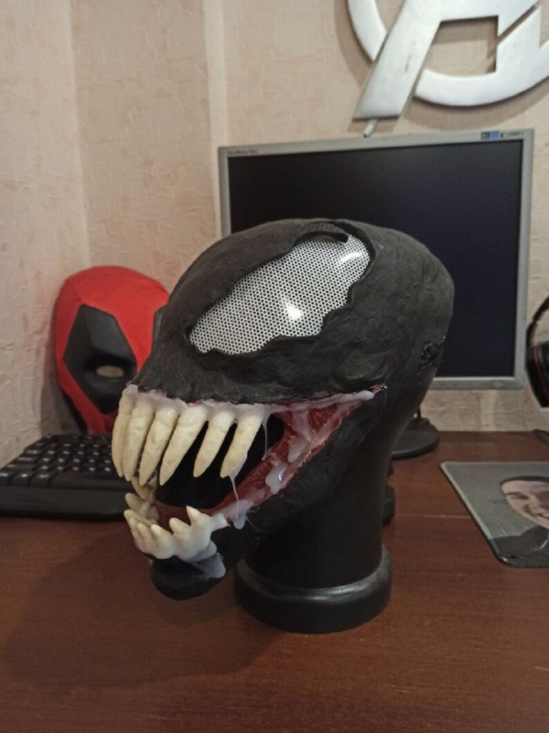 Venom Mask / Venom Helmet / Venom Cosplay - Etsy