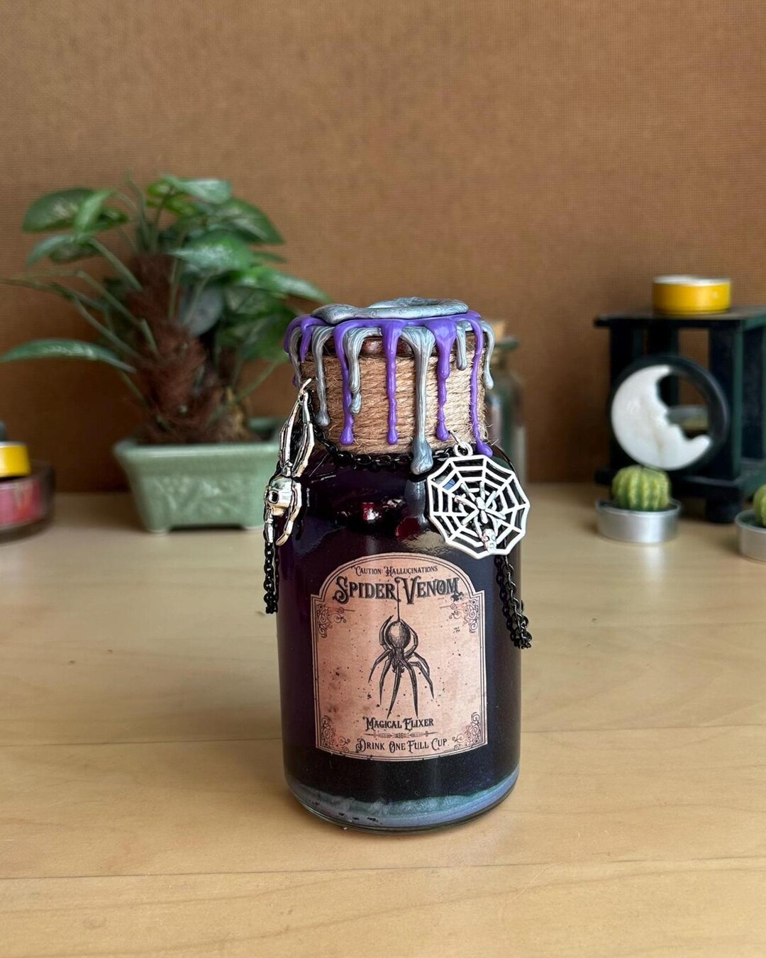 Spider Venom / Magic Potions / Potion Bottle / Color-changing Potion ...