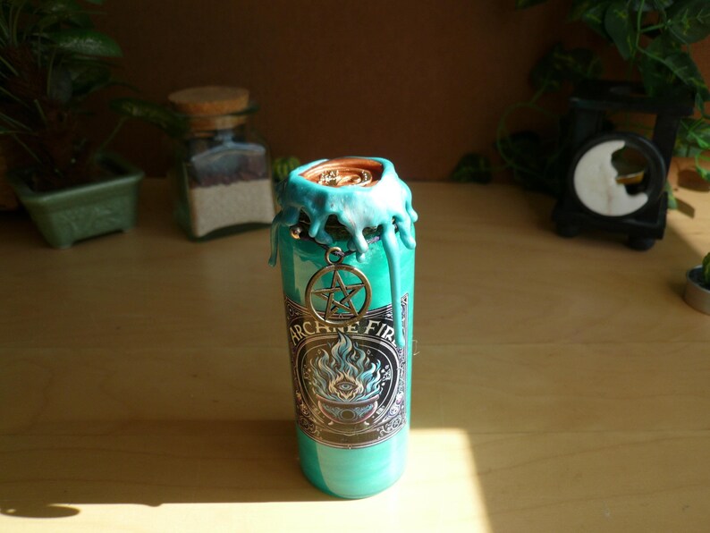 Arcane Fire / Magic Potions / Potion Bottle / Color-changing Potion ...