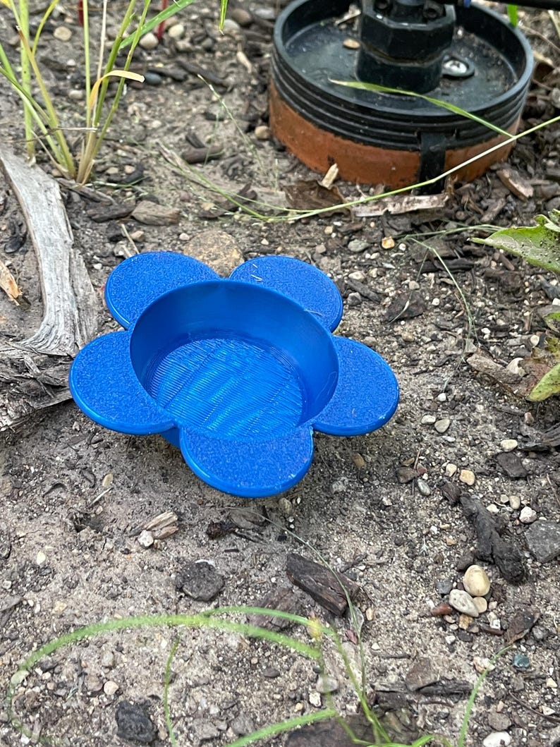 3d Printed UV Pollinator Flowers for Your Garden! - Etsy