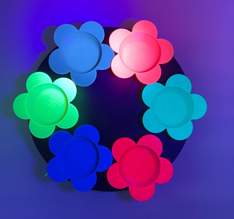 3d Printed UV Pollinator Flowers for Your Garden! - Etsy