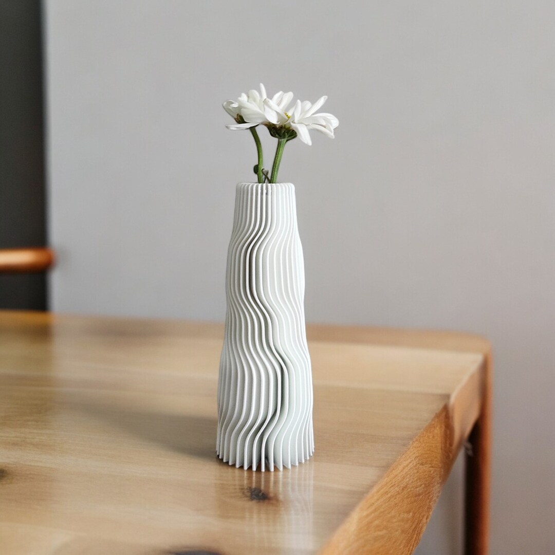 Wavy 3d-printed Vase - Eco-friendly Home Decor, Customizable Multi-color Design, Stylish 14 Cm ...