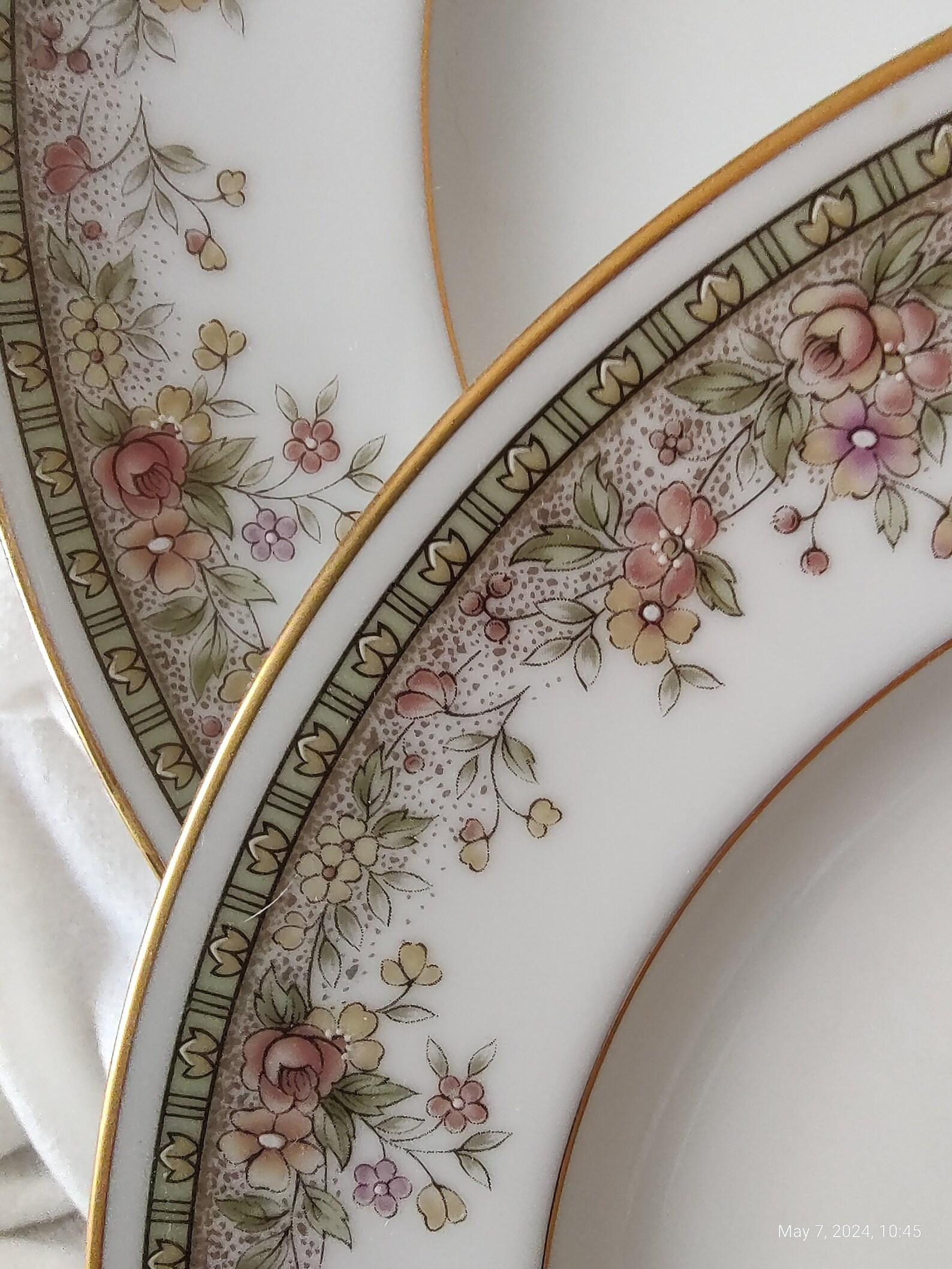 NORITAKE IRELAND Pattern Morning Jewel. Vintage Bone China. 4 Place ...