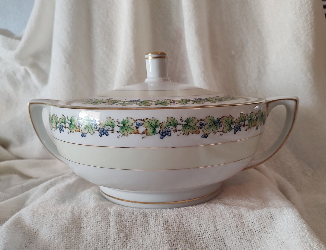 FUJI CHINA Japan, Orchard Pattern, Vintage, 8" Round Covered Vegetable ...