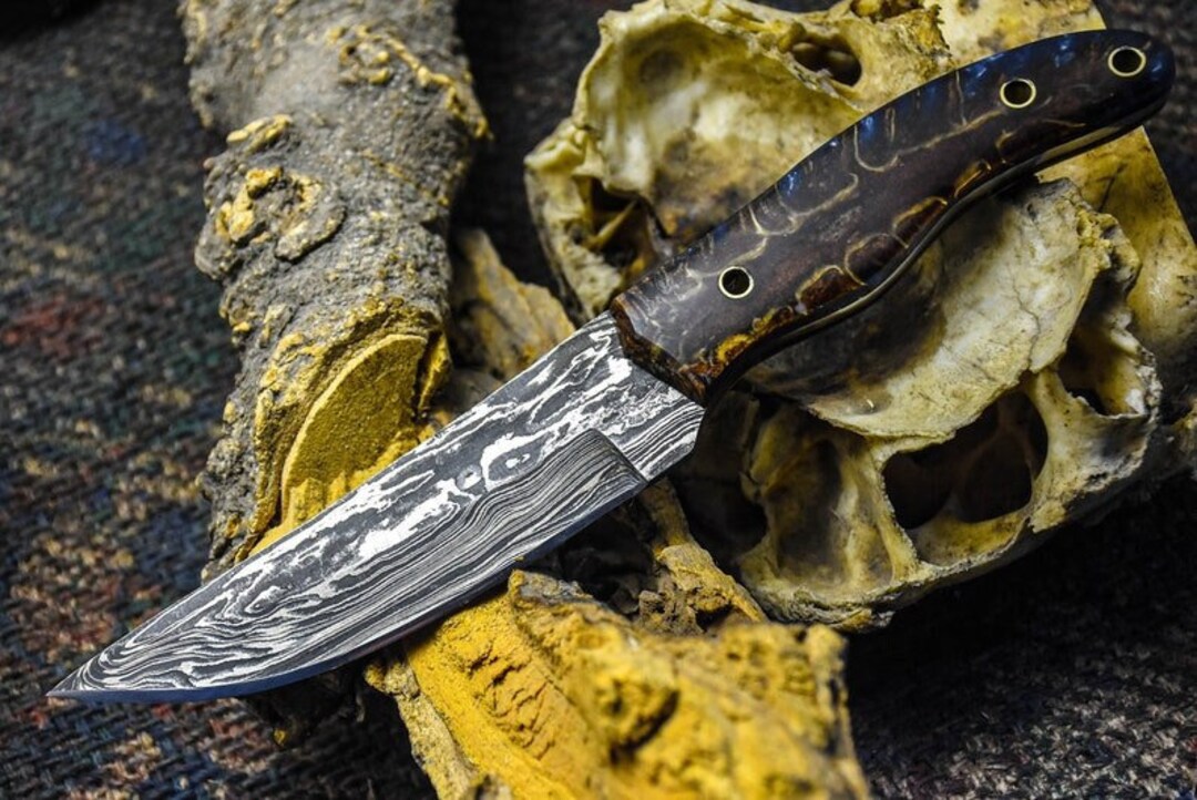 THE TOMBER KNIFE - Custom Hand Made - Damascus Steel - Skinner Blade ...