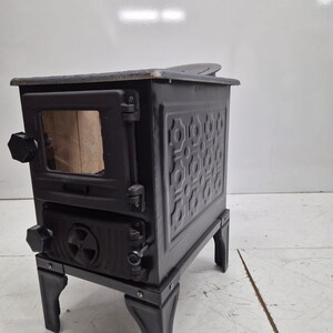 Compact Cast Iron Mini Wood Stove– Glass Door - Etsy
