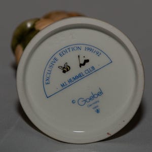 Vintage Goebel Hummel, Exclusive Edition- Gift From a Friend - Etsy