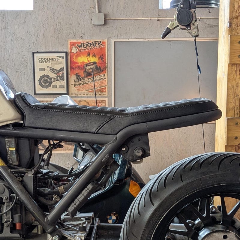 Custom cafe racer seats - Etsy.de