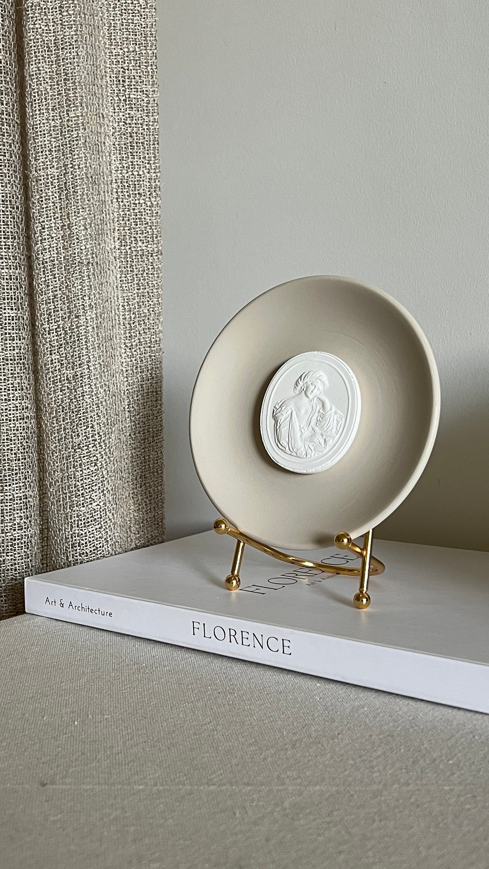 Decorative Plate With Intaglio, Ancient Art Beige Decor Plate, Intaglio ...