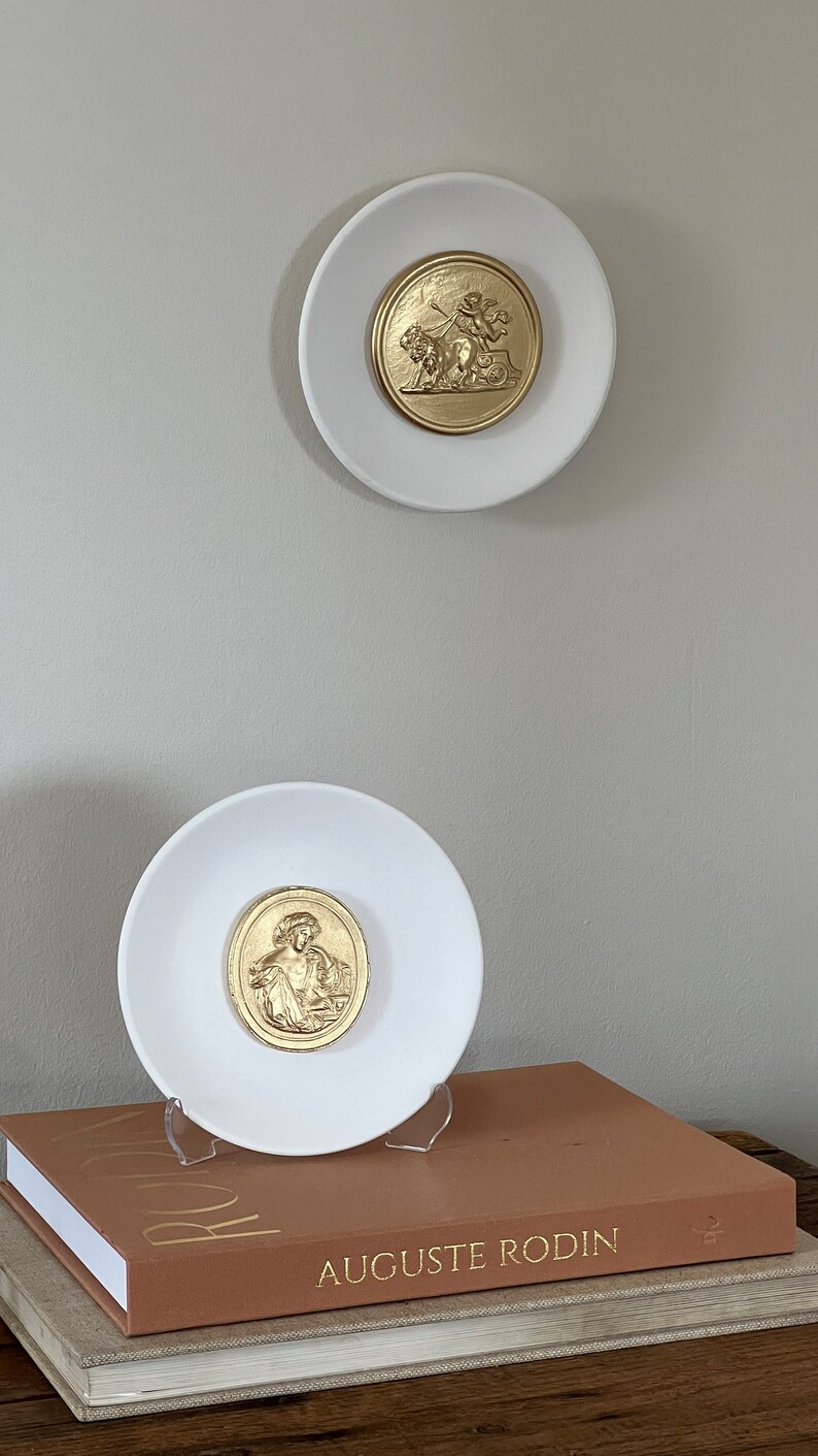 Decorative Plate With Intaglio, Ancient Art Beige Decor Plate, Intaglio ...