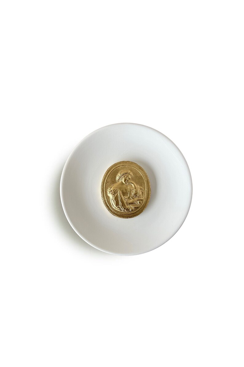 Decorative Plate With Intaglio, Ancient Art Beige Decor Plate, Intaglio ...