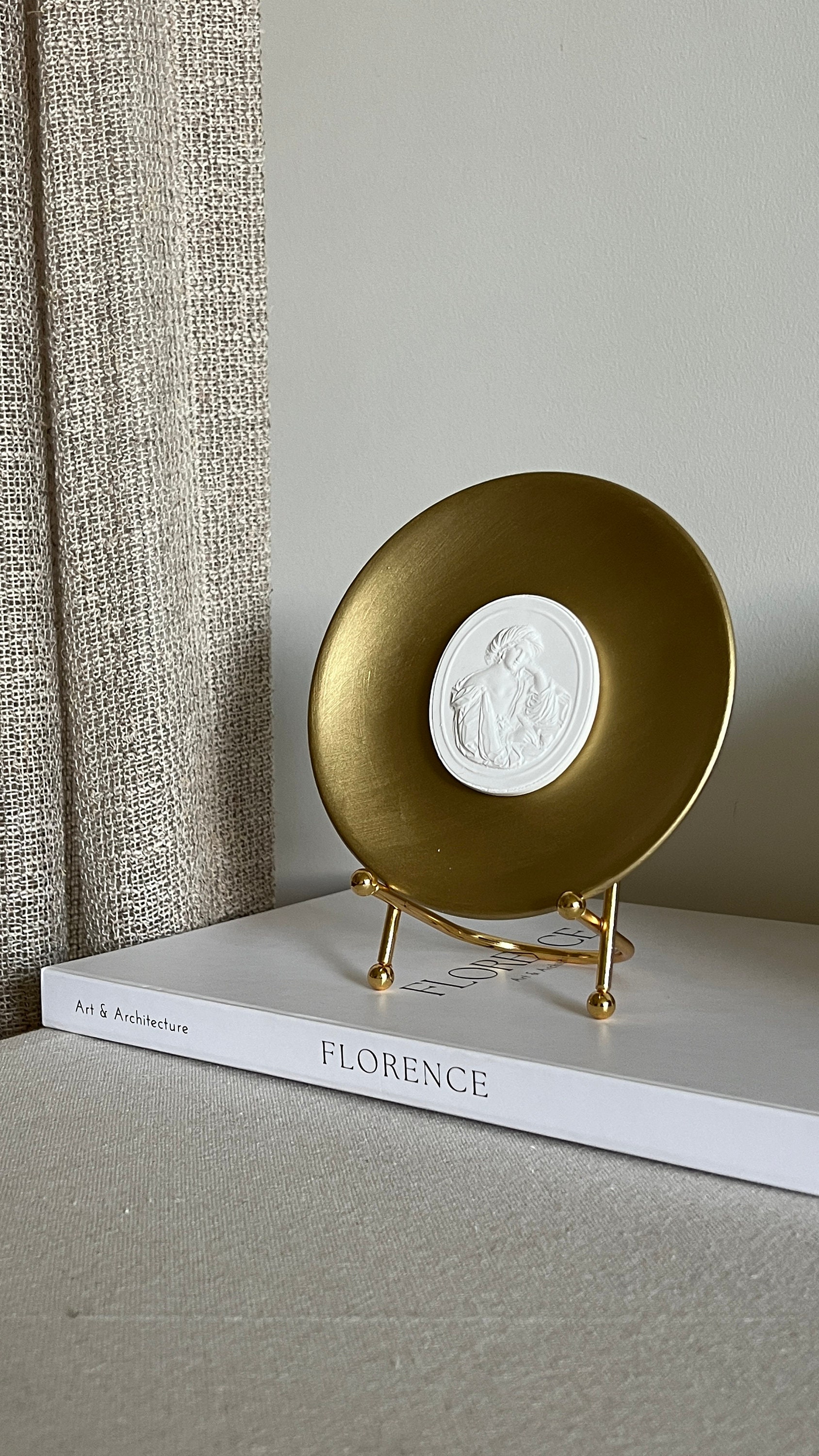 Decorative Plate With Intaglio, Ancient Art Beige Decor Plate, Intaglio ...