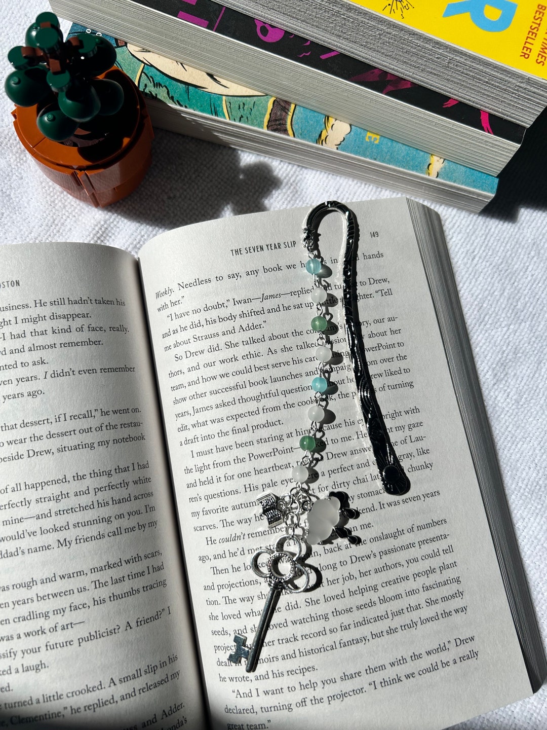 Rainy Day Reading Bookmark - Etsy