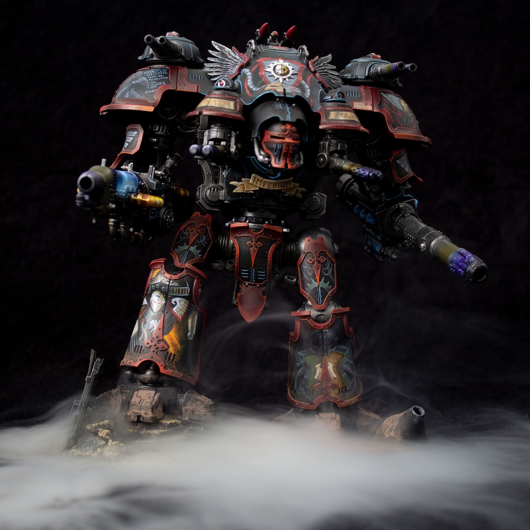 Painted Imperial Knight Castellan Raven Guard Tribute House. Painting ...