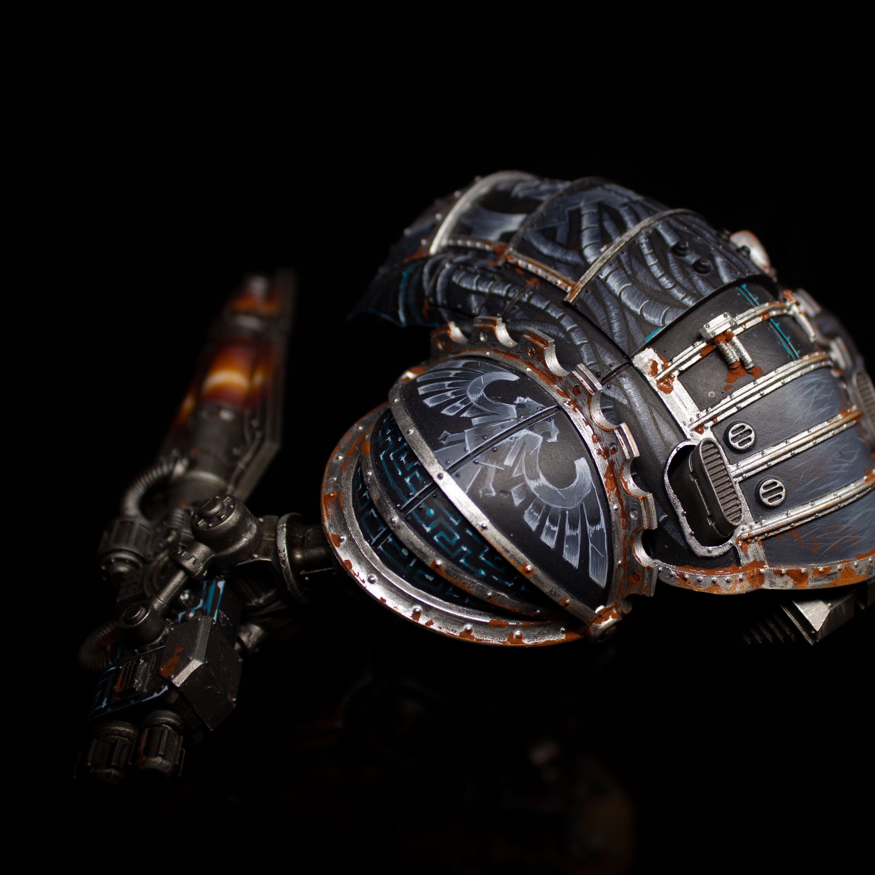 Painted Imperial Knight Atrapos Iron Hands Tribute House. Painting ...