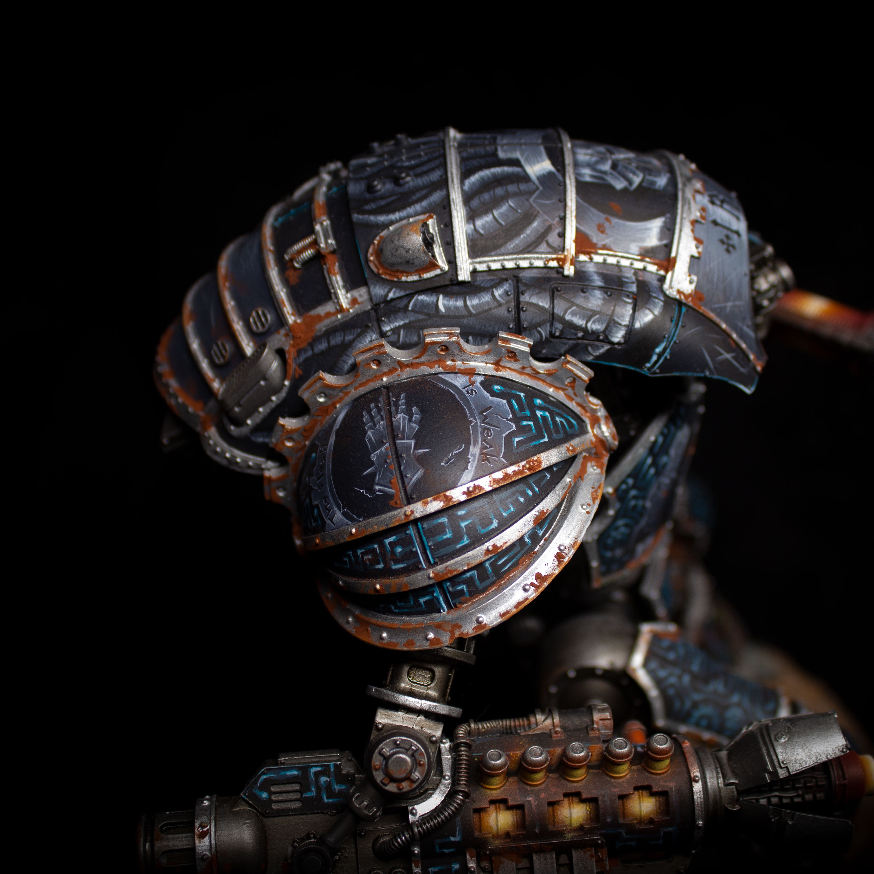 Painted Imperial Knight Atrapos Iron Hands Tribute House. Painting ...