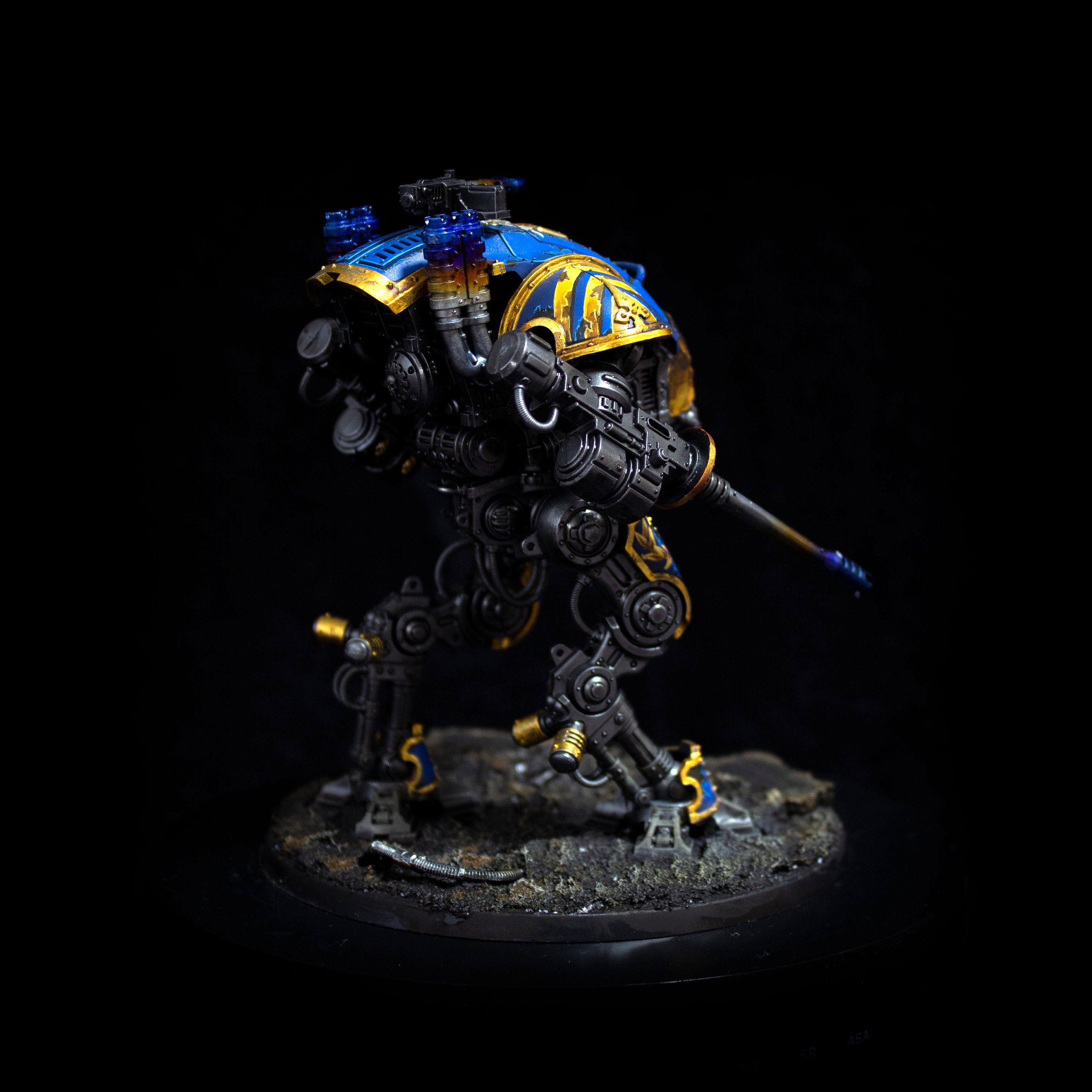 Armiger Helverine Ultramarines Imperial Knight Painting Commission ...