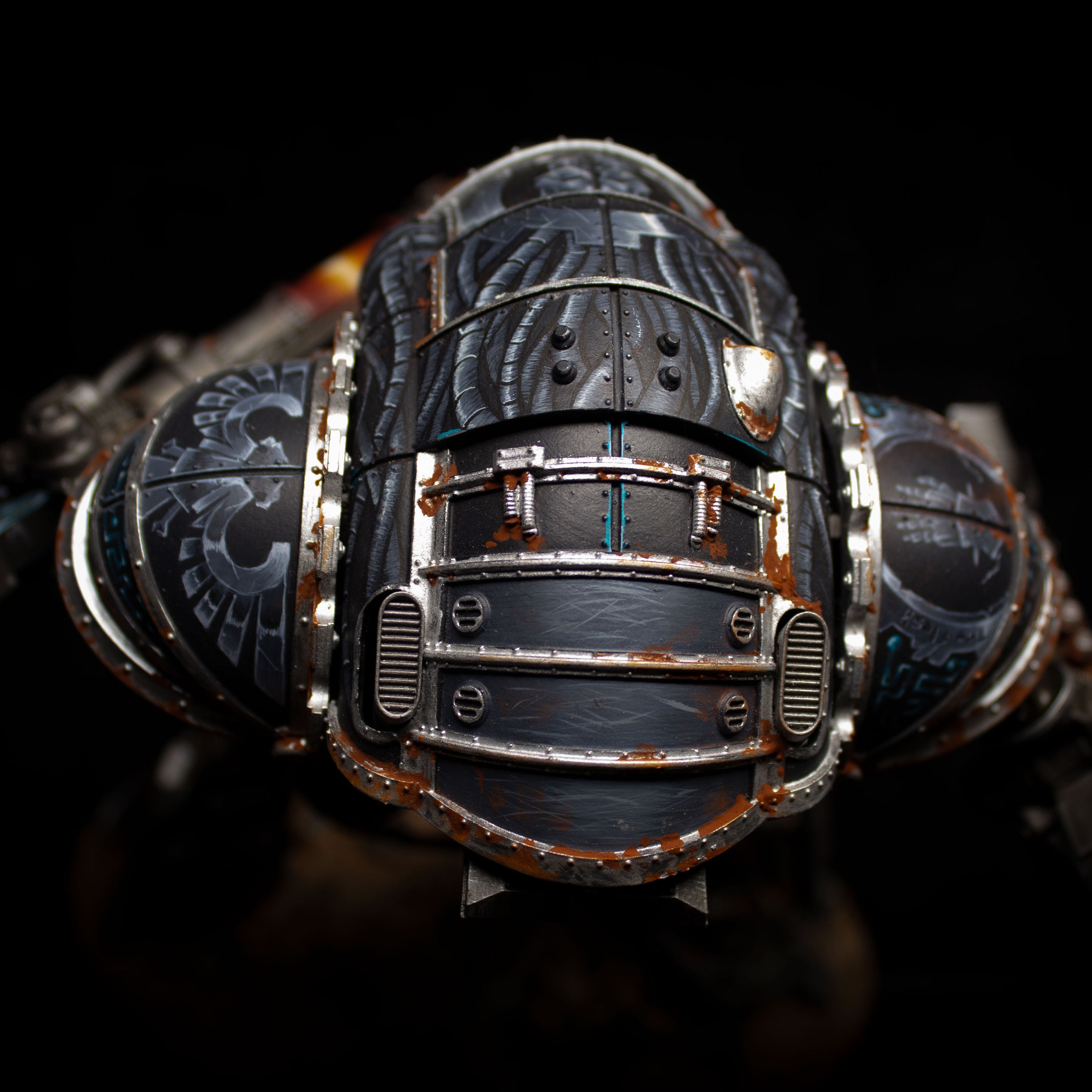 Painted Imperial Knight Atrapos Iron Hands Tribute House. Painting ...