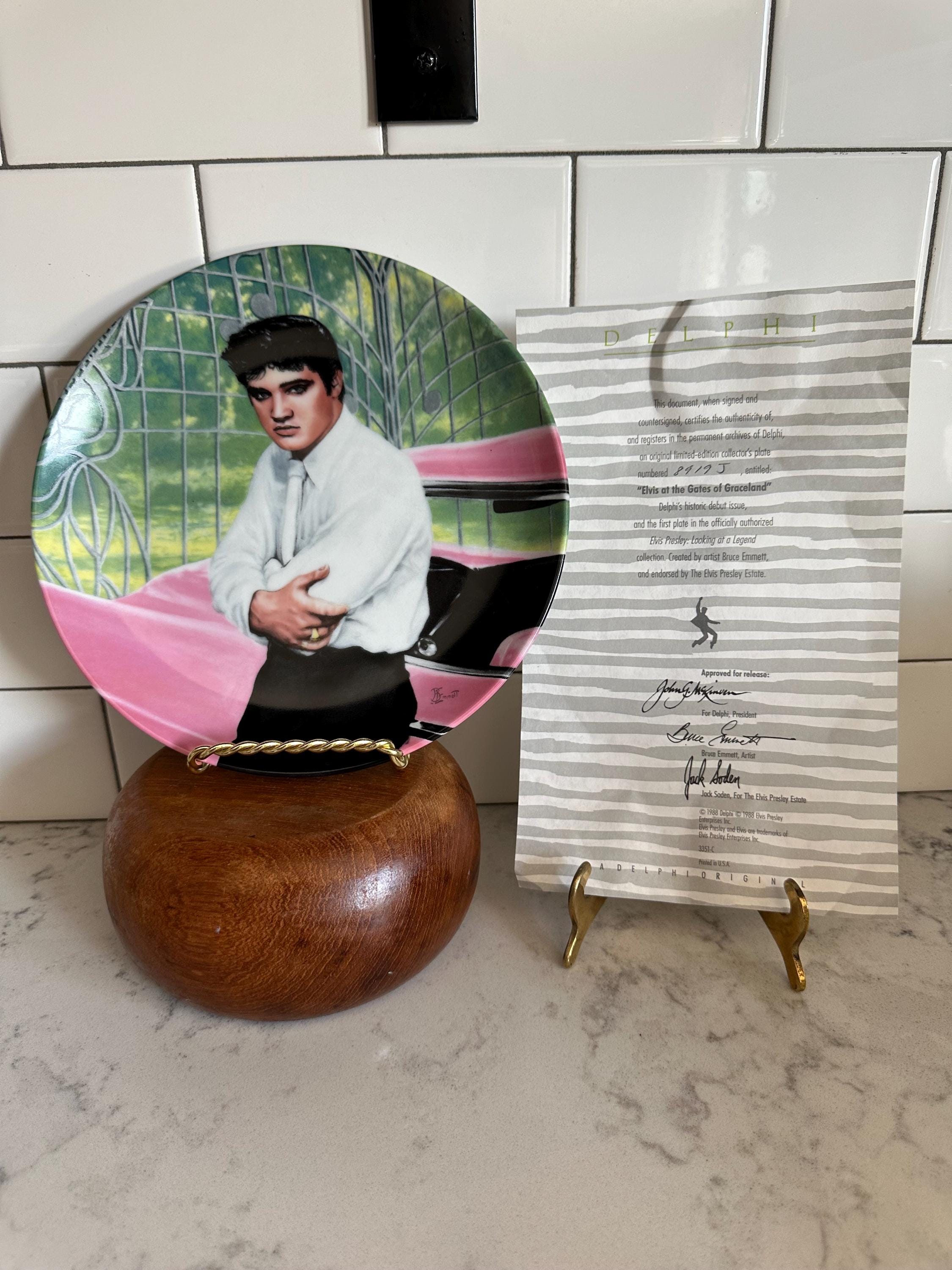 Elvis Presley 1989 Delphi - Bruce Emmett Collector Plate- Elvis at the ...