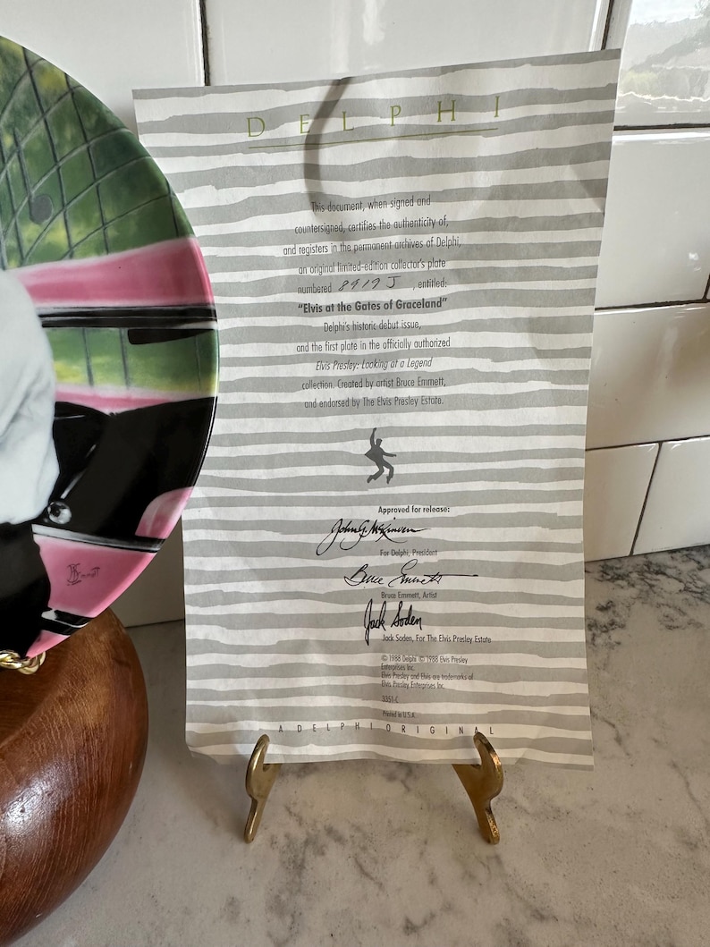 Elvis Presley 1989 Delphi - Bruce Emmett Collector Plate- Elvis at the ...