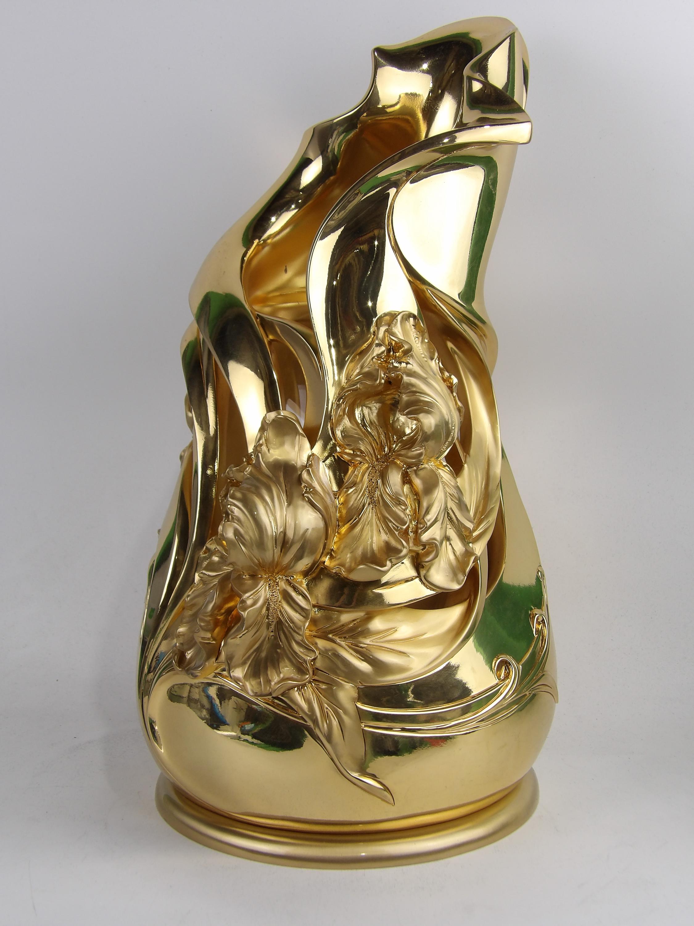Golden Vase With Flower Decoration - Etsy