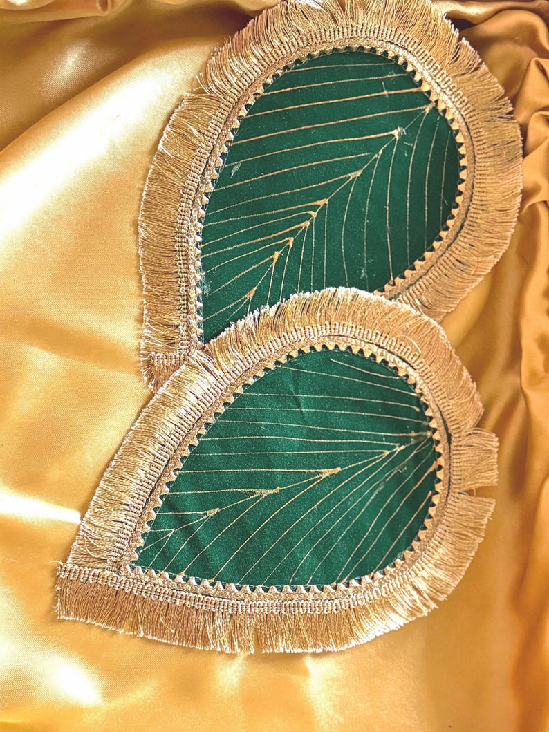 Fabric Paan Leaf: Green Velvet, Gold Zari, Indian/pakistani/bangali ...
