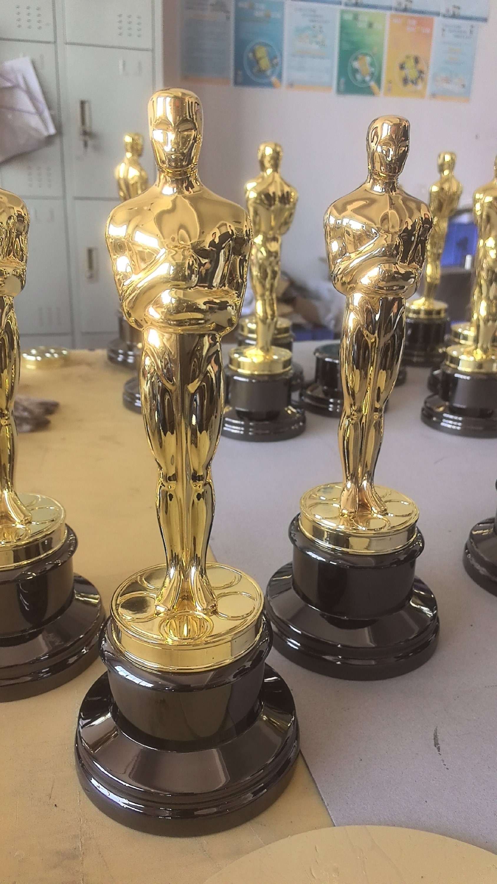 Golden Plated Metal 1:1 Oscar Awards Life Size Trophy Statue Figure ...