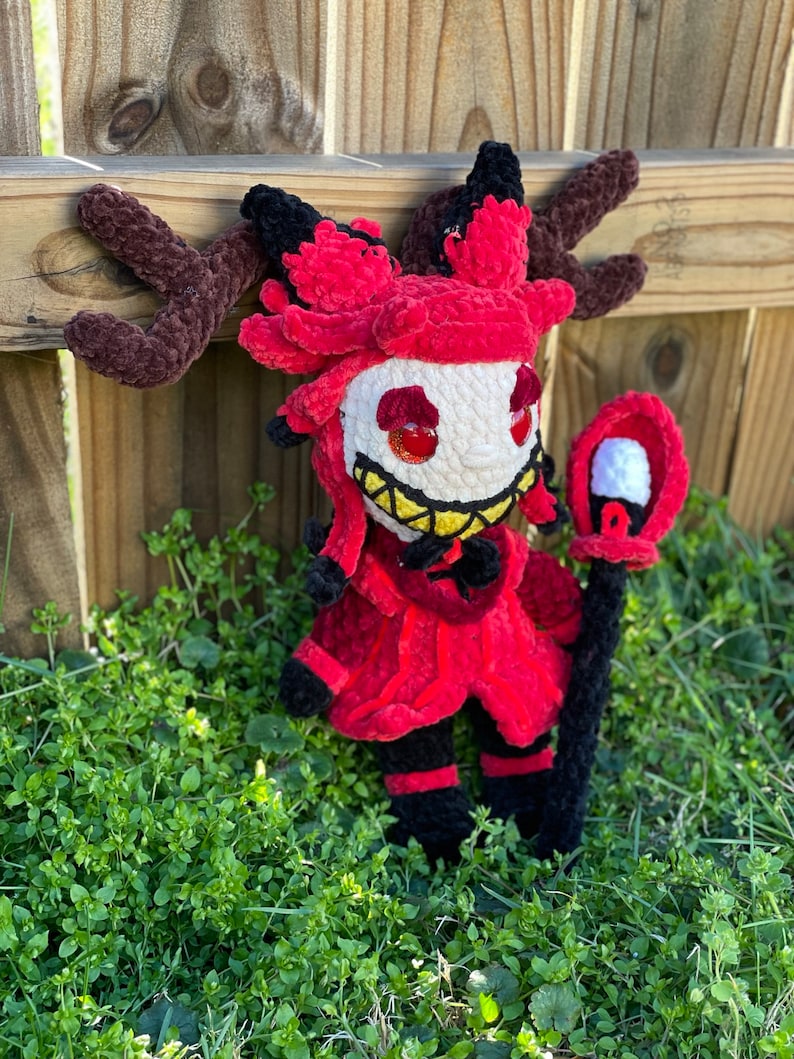 Radio Sinner Crochet Pattern - Etsy