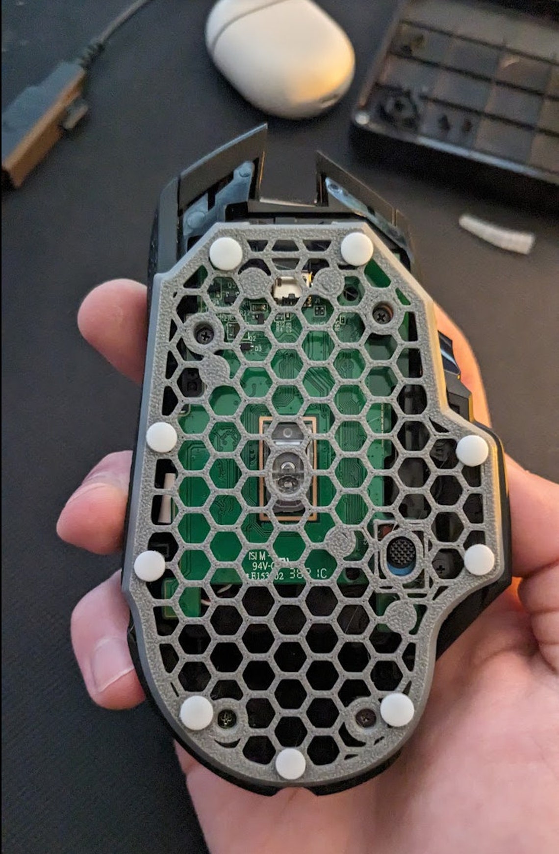 STL File: G502 Superlightspeed Honeycomb Base (-20g) - Etsy