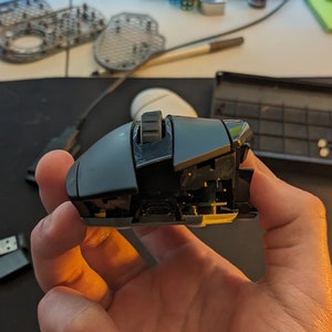 STL File: G502 Superlightspeed Honeycomb Base (-20g) - Etsy